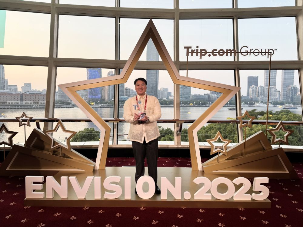 The Manila Hotel Receives Rising Star Award at Envision 2025 Global ...