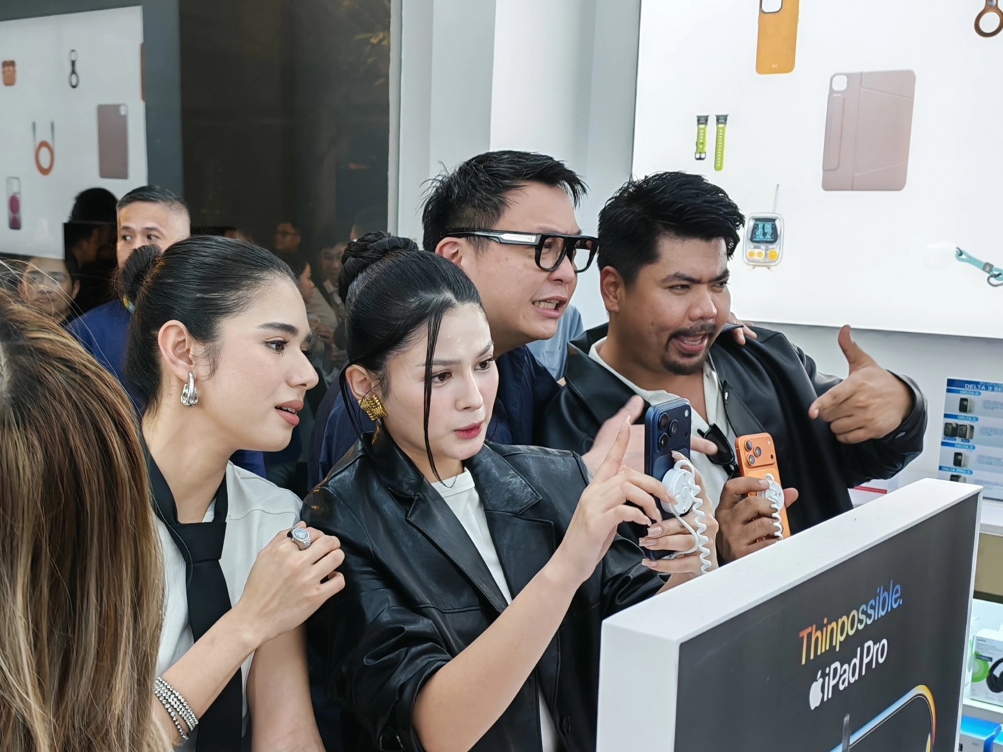 Midnight Madness: iStudio Plus Kicks Off the iPhone 17 Era with an All ...